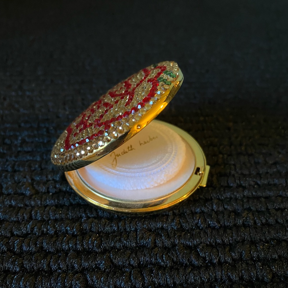 (Nwot) Judith Leiber Gold Powder Compact. - Gem